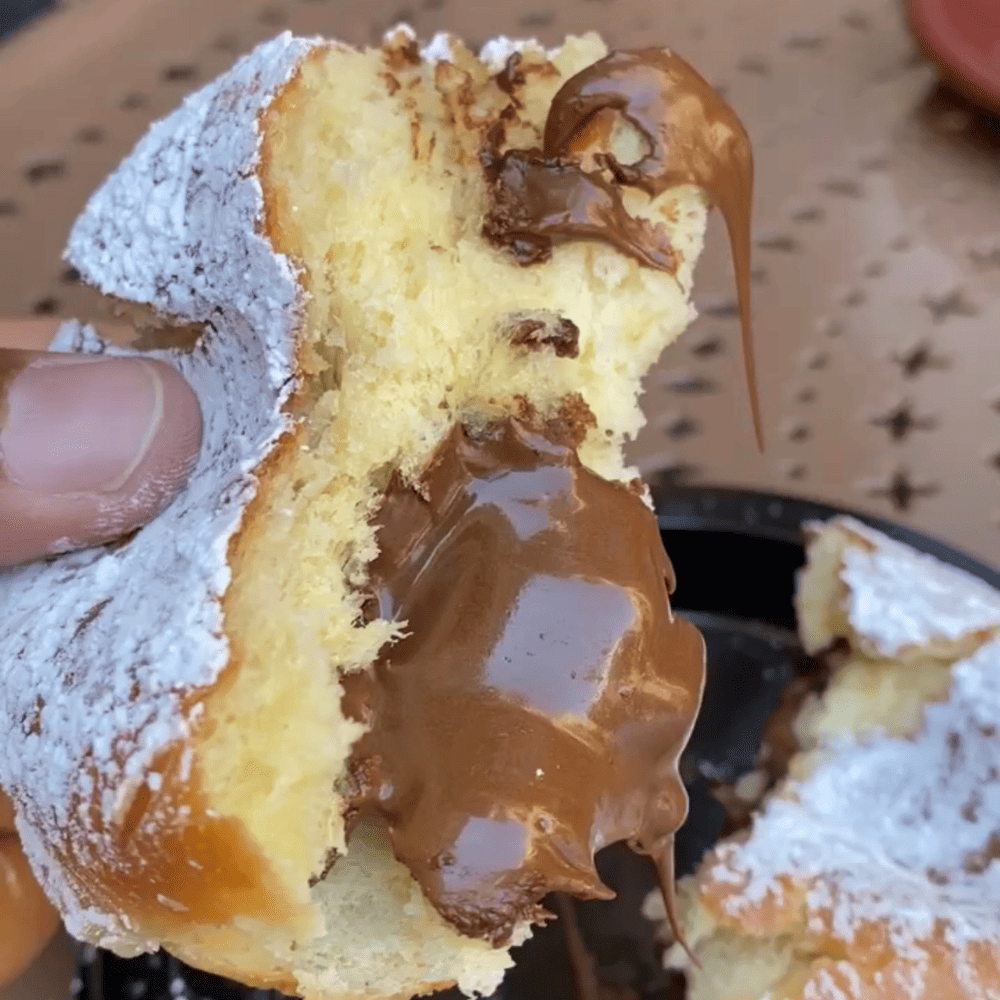 Nutella Beignet (EPCOT - France) - Urban Tastebud Disney